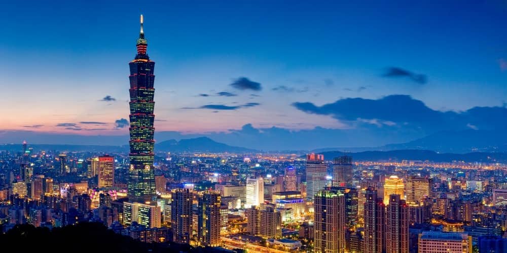 Taipei 101 : Le Premier Gratte-Ciel Géant de Plus de 500m