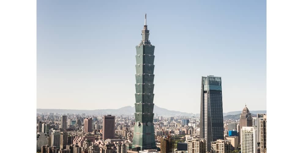 Taipei 101 : Le Premier Gratte-Ciel Géant de Plus de 500m